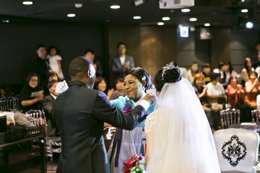 Kyunghwa & Tayo's Korean-Nigerian Wedding in Busan