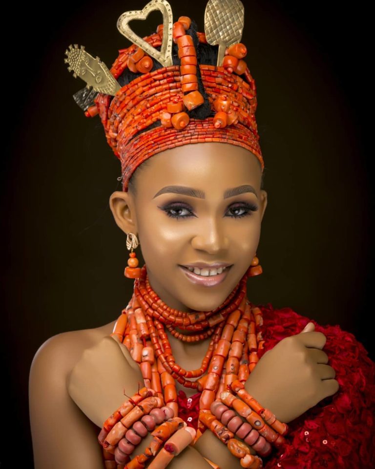This Edo Beauty Look will Have You Queening on Your Big Day