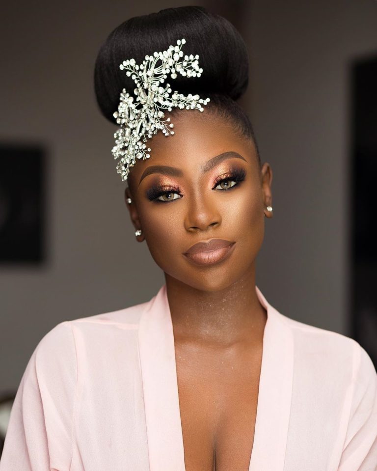 Brides-to-be, This Sleek Bridal Look is the Twist You Need on your Big Day