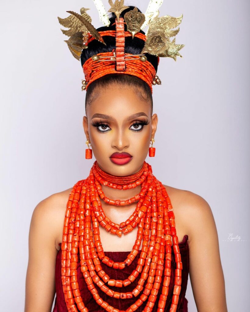 Be a Spectacular Edo Bride With This Stunning Beauty Look