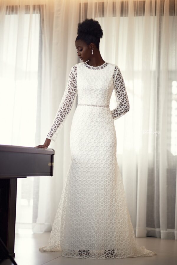 The Simply Collection by Nina Kwande is a Classic for the Minimalist Bride