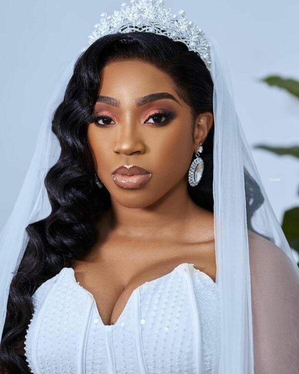 Grace Your Big Day Elegantly With This Beauty Look!