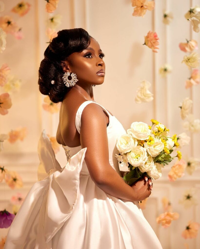 Want to Be a Classy Bride? Check Out This Vintage Beauty Look