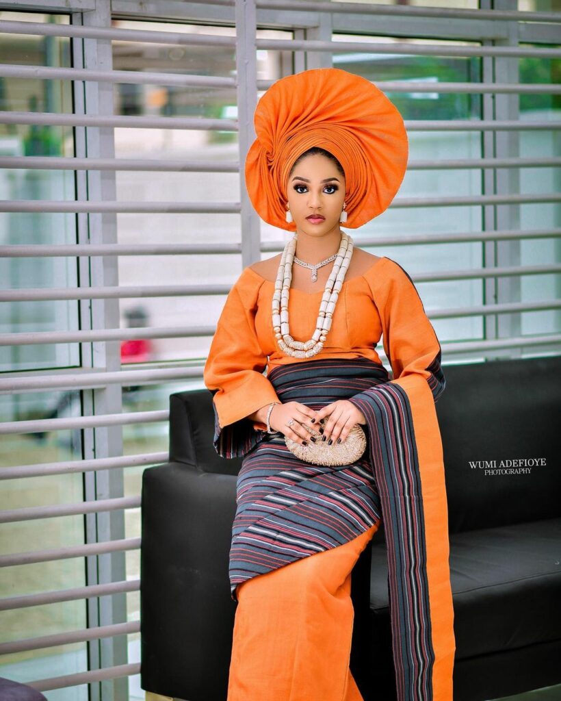 Bring On The Colours! Check Out This Beauty Look For Your Trad Slay