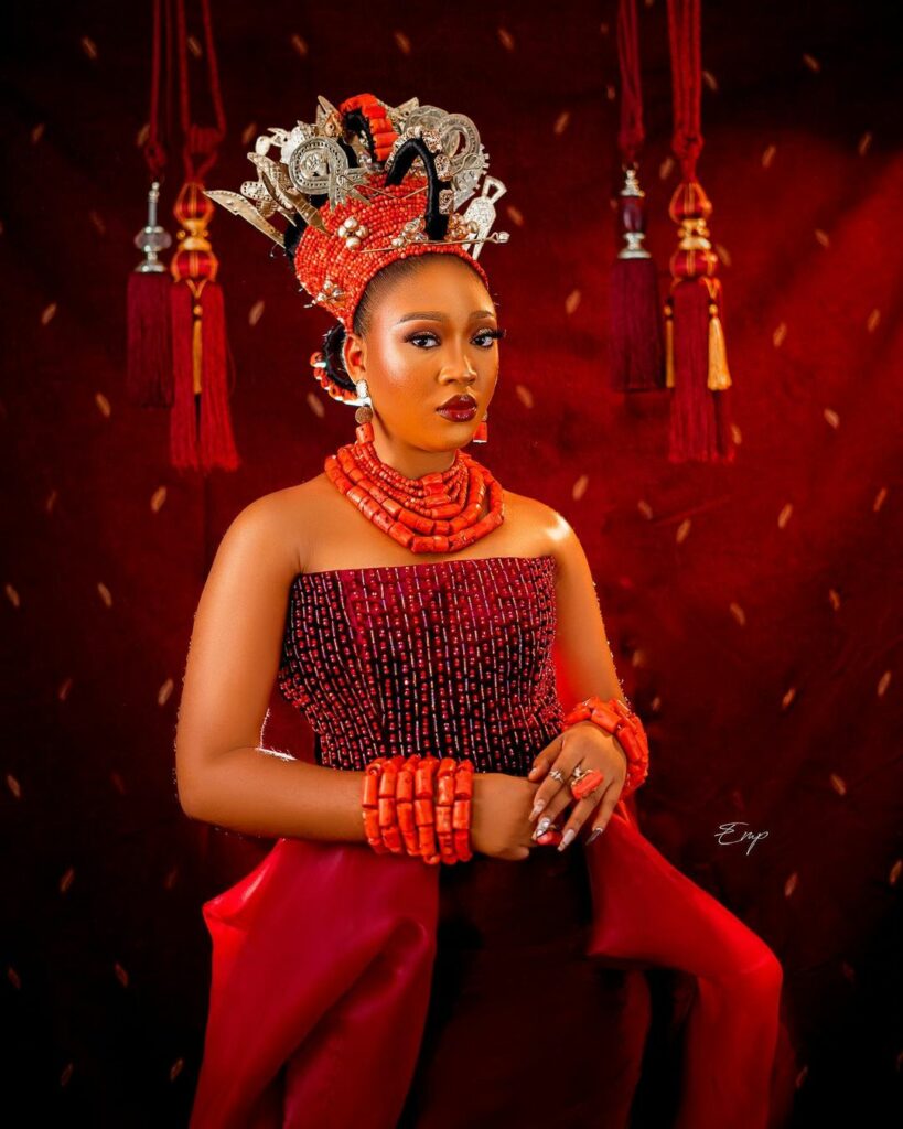 Show Up Bold and Beautiful on Your Edo Trad With This Beauty Look