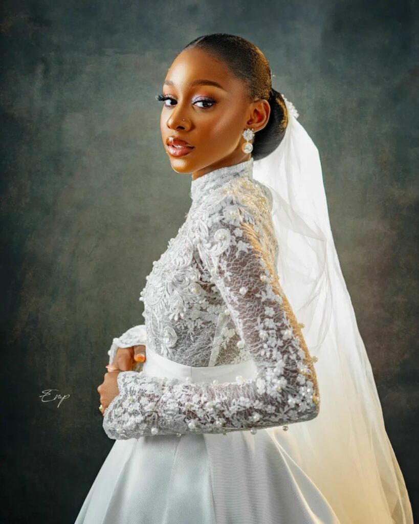 Bring a Radiant Glow to Your White Wedding With This Beauty Look!