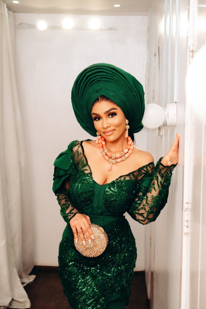 Slay Gorgeously in Green On Your Yoruba Trad with this Beauty Look!