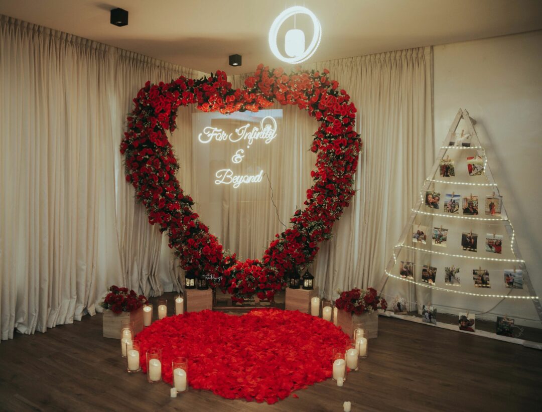 Tobi Fell in Love With Oyin On The First Date! Enjoy Their #BNBling ...