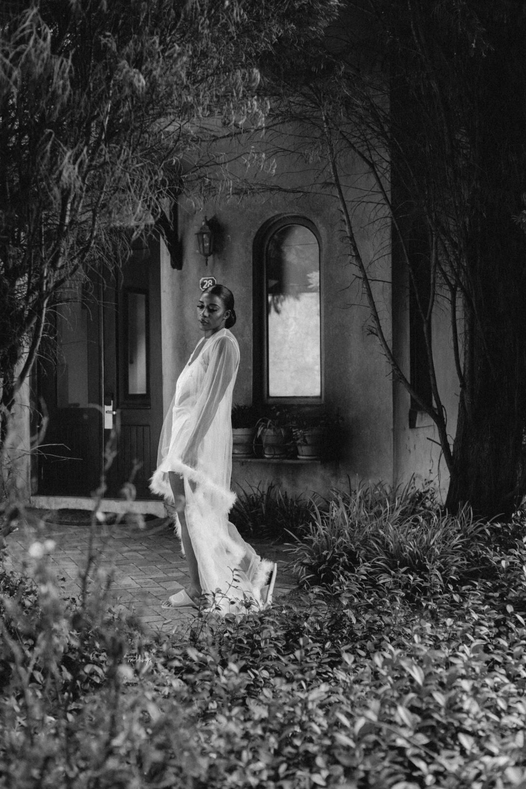 Nothing Could Stop Dara & Russell’s Love! Enjoy Their Wedding Photos