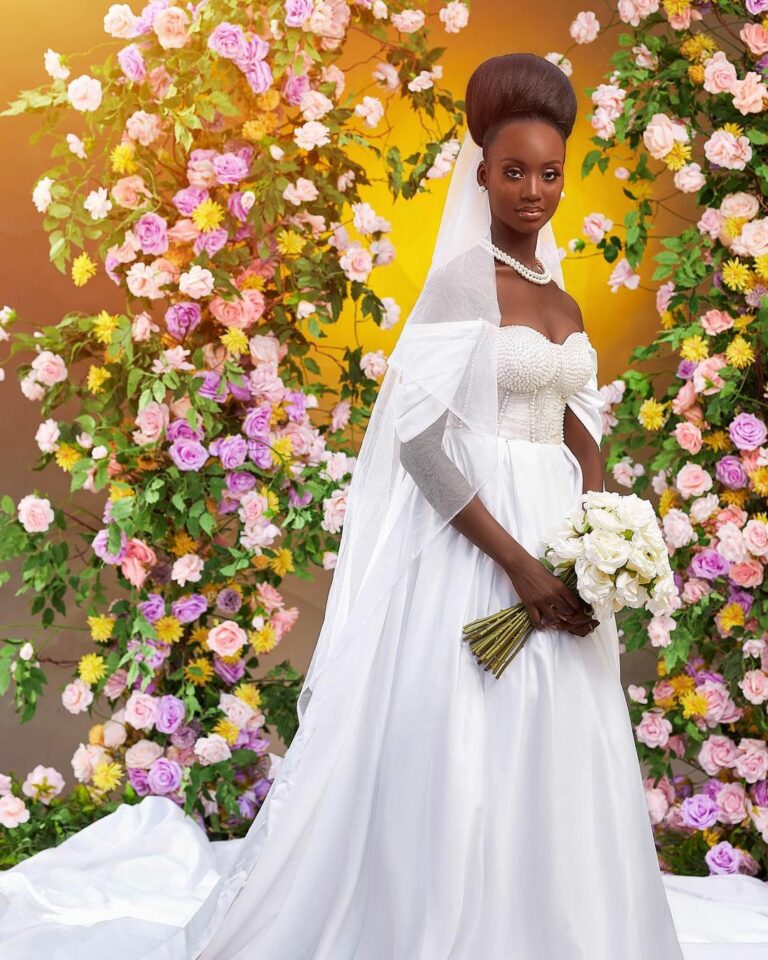 Channel Effortless Beauty on Your Big Day With This Alluring Bridal Inspo