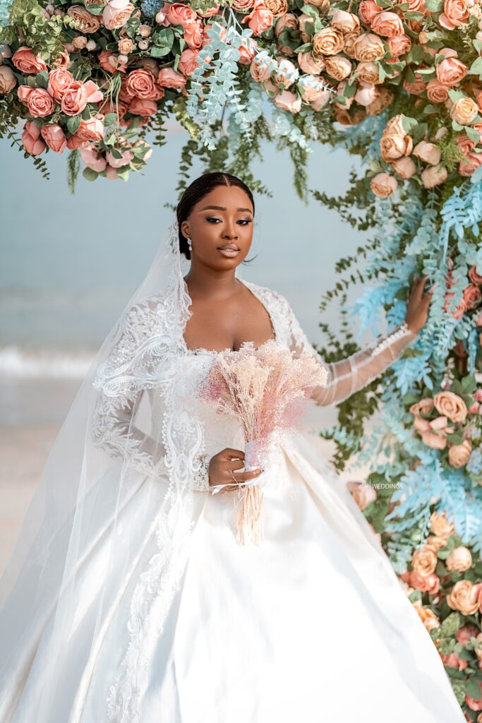This Beach-themed Wedding Styled Shoot Perfectly Blends Love & Nature!