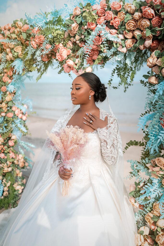 This Beach-themed Wedding Styled Shoot Perfectly Blends Love & Nature!