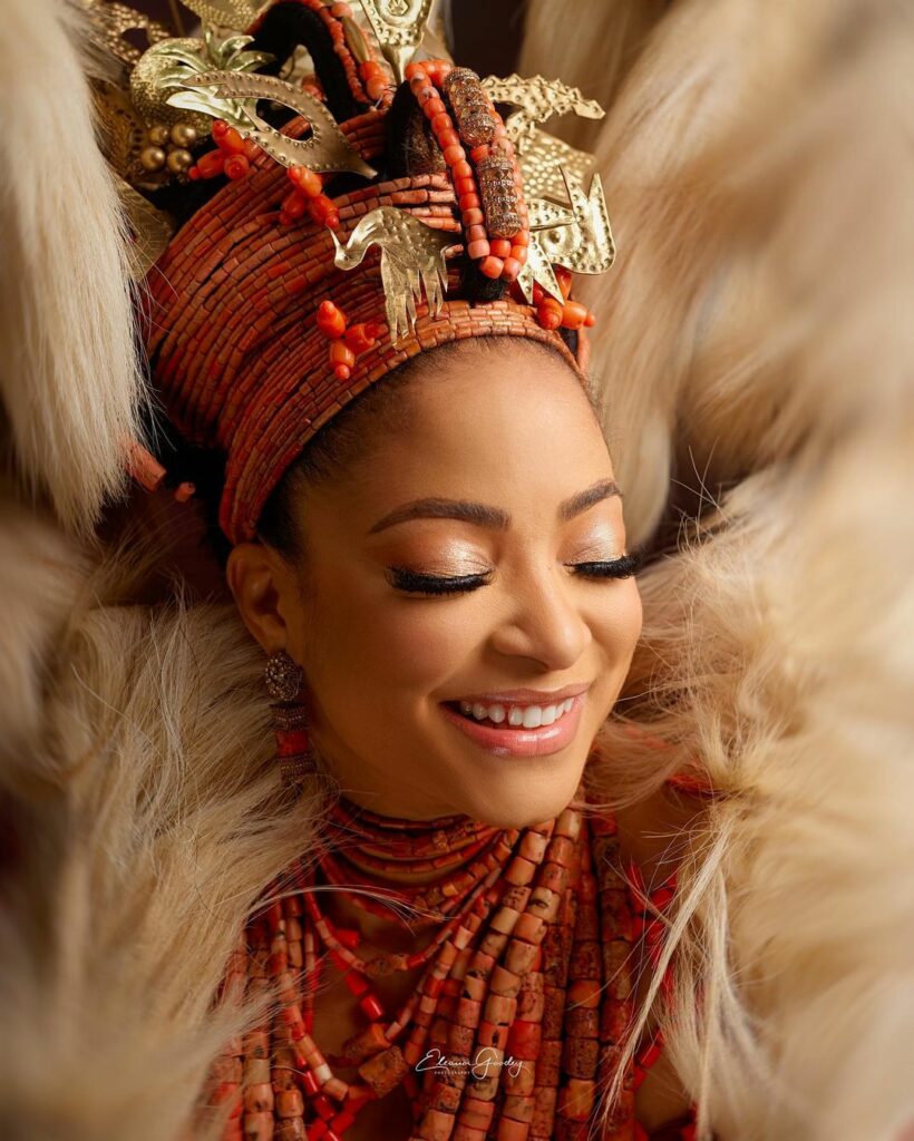 Sign Up For Premium Elegance With This Stunning Edo Bridal Inspo!