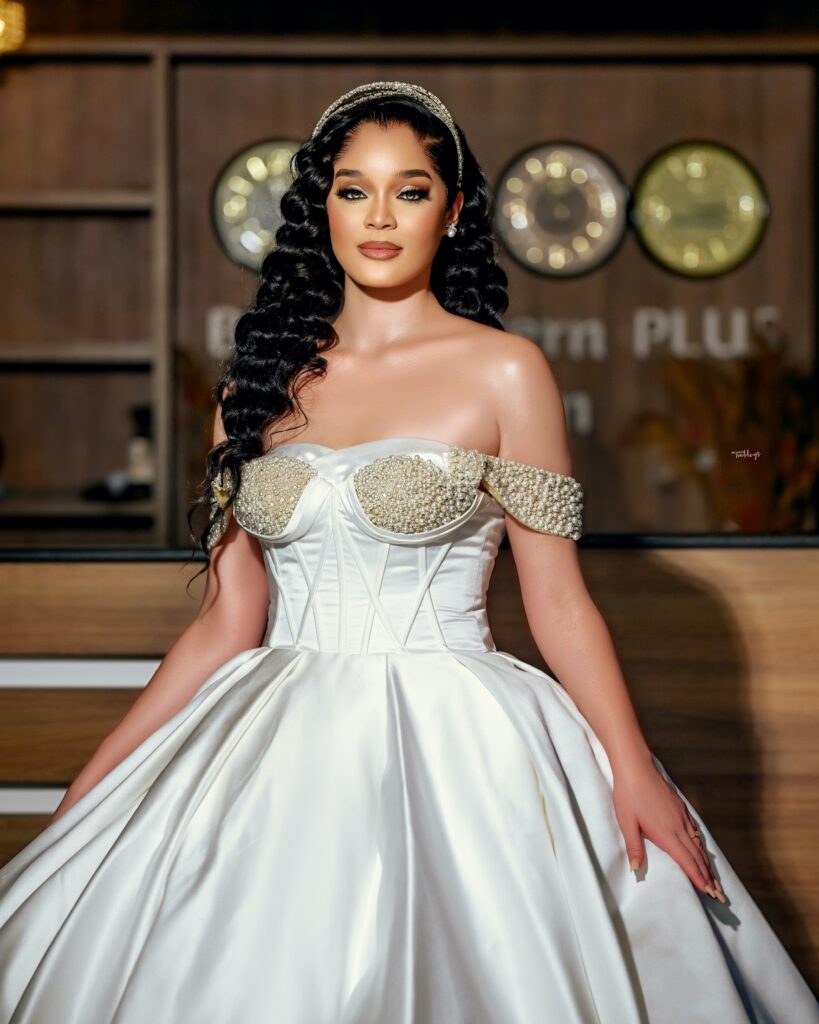 Channel Your inner Fairy Princess With This Captivating Bridal Look