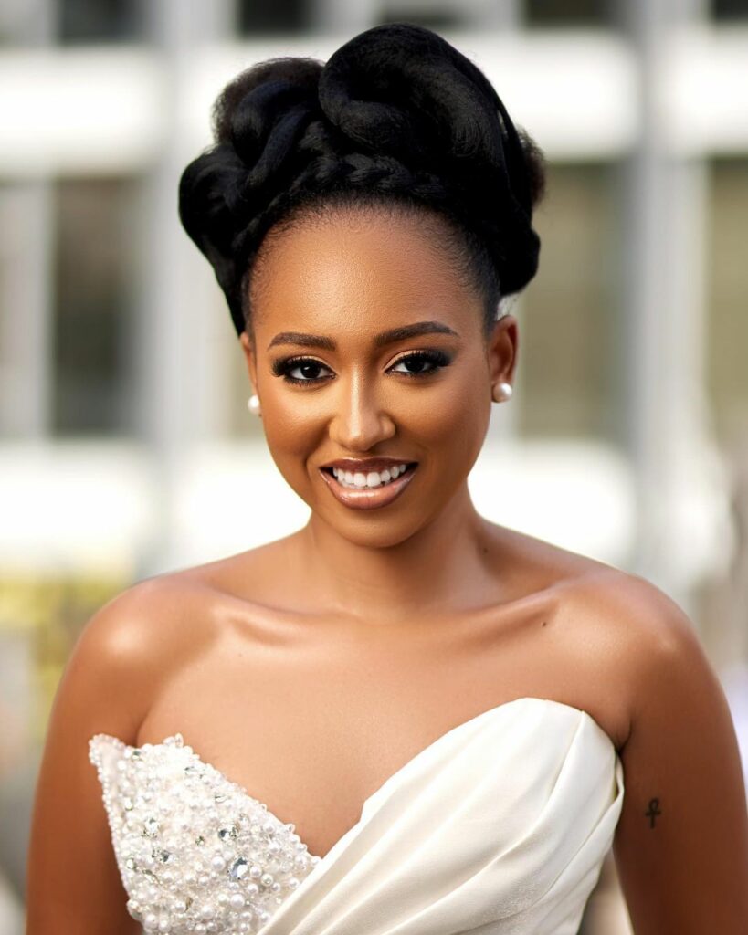 This White Wedding Inspo Exudes a Natural Charm and is Perfect For You!