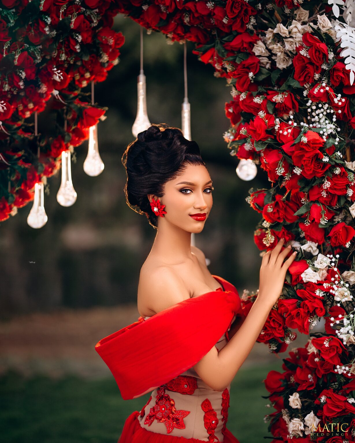 This Styled Shoot Would Bring A Romantic Feel To Your Outdoor Wedding ...