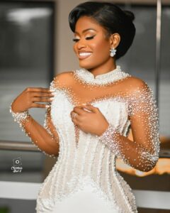 Own The Spotlight On Your Big Day With This Radiant Beauty Look ...