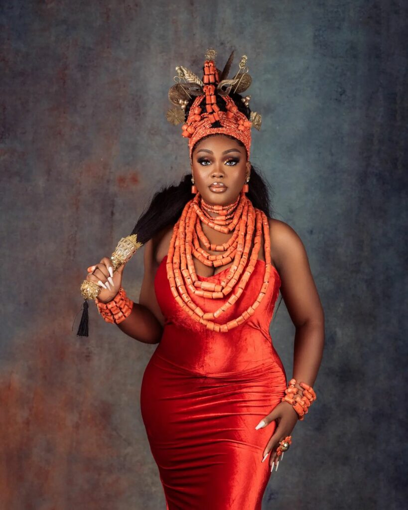 Slay Your Edo Trad Effortlessly With This Alluring Beauty Look ...