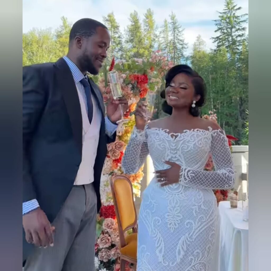 Abisola & Jabari Had Only 50 Guests at Their Wedding