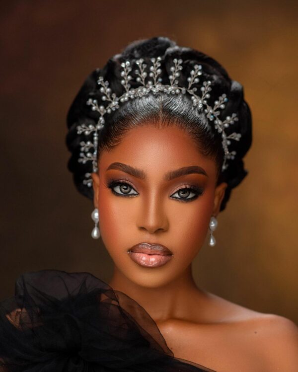 Maintain a Flawless Glow on Your Big Day With This Beauty Look