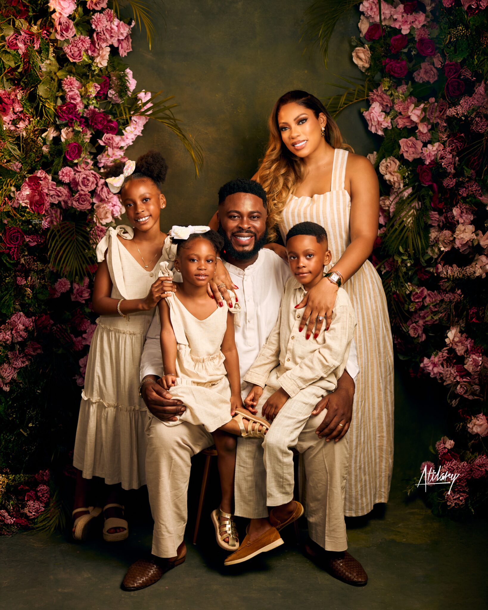 10 Years and 3 Cuties Later, Barbara & Alex Kept The Love Flame!