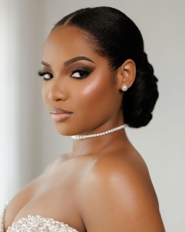 Shine With a Pristine Glow on Your Big Day With This Bridal Inspo