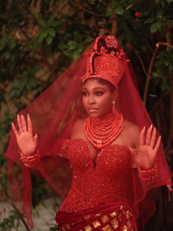 Beads, Gold Sequins and More! See This Edo Bridal Look